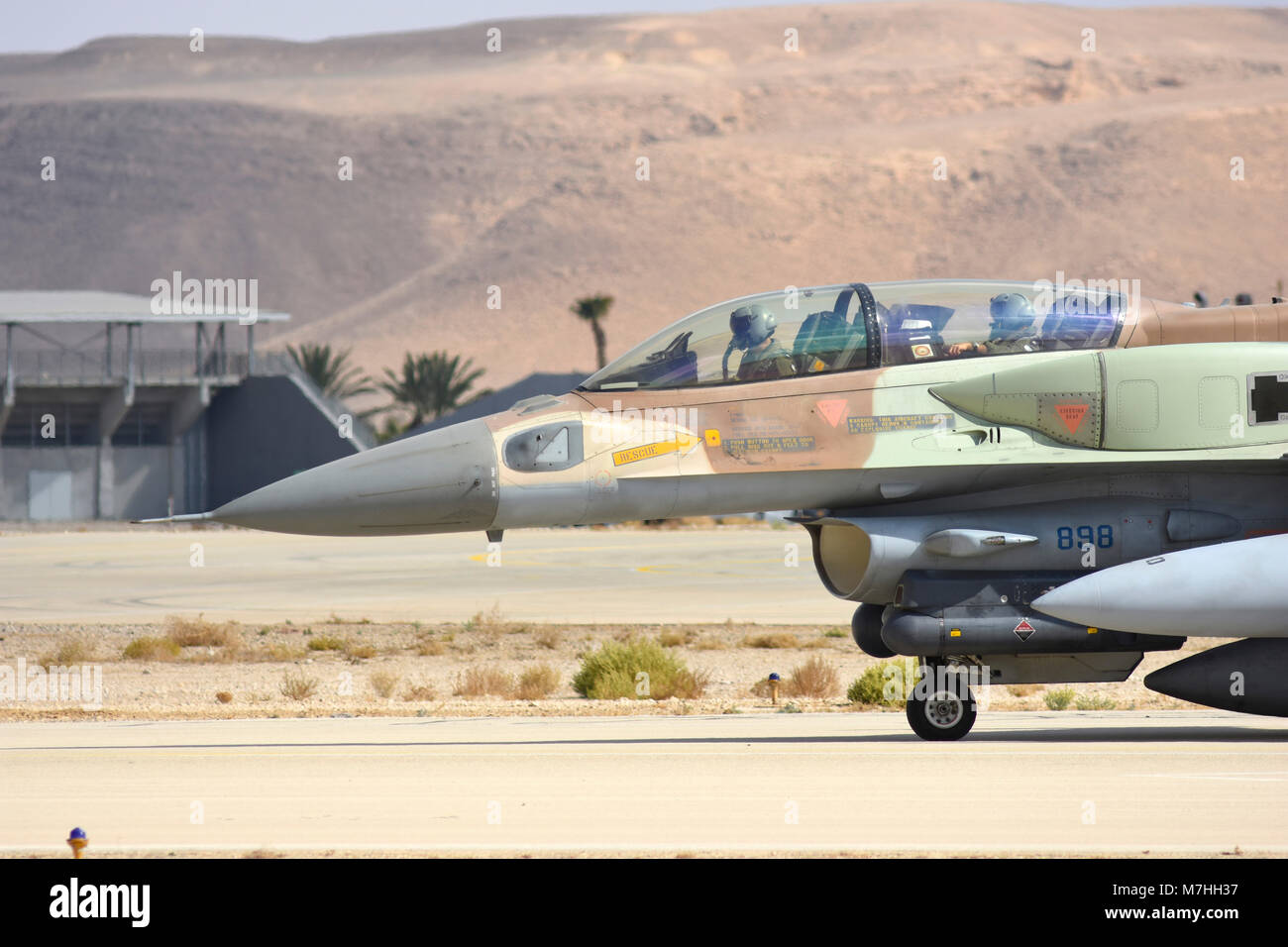 Israeli Air Force F-16I Sufa taxiing at Ovda Air Base, Israel Stock ...