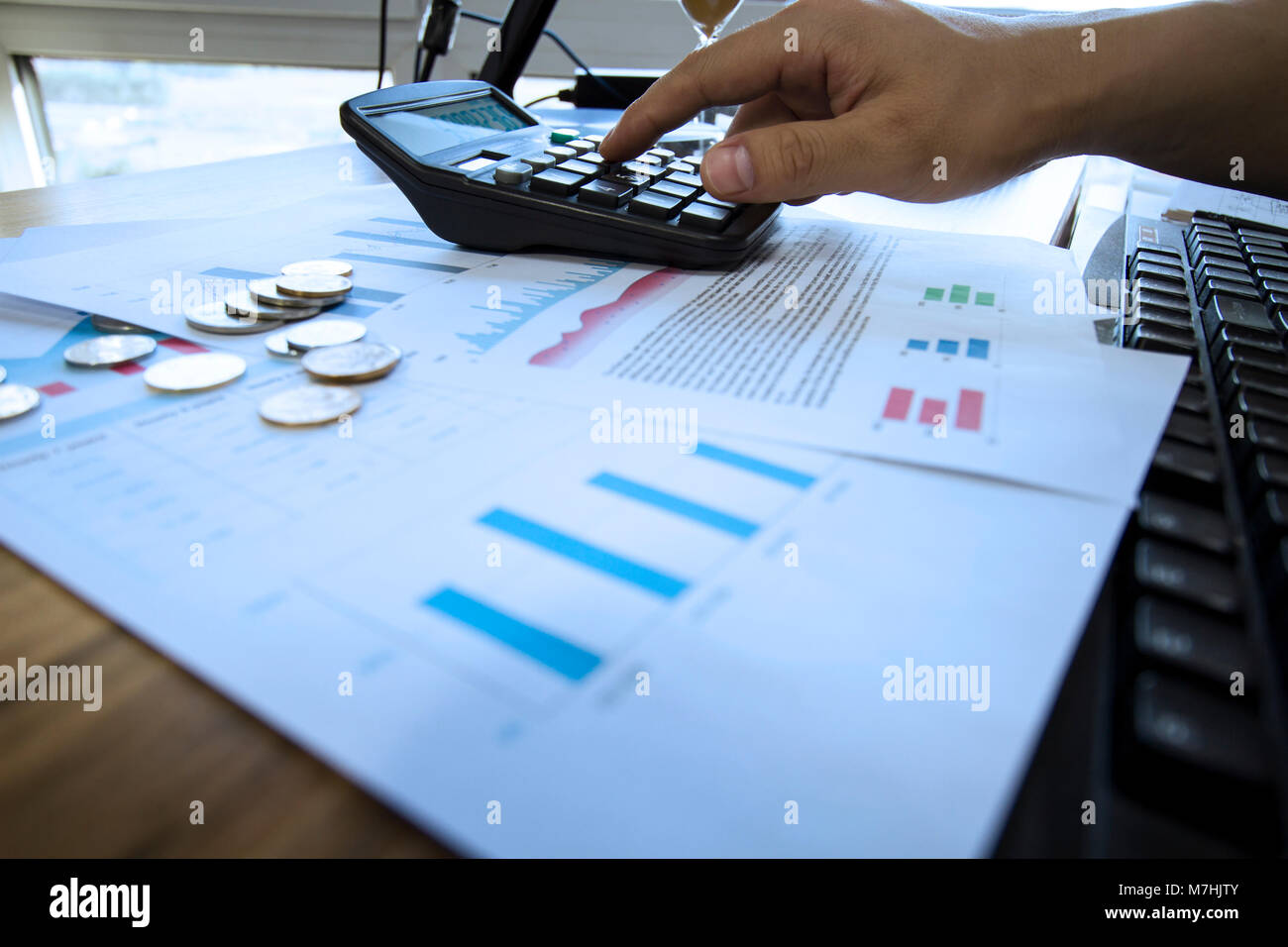 Economic investment, data statistics, wealth accumulation, calculation ...