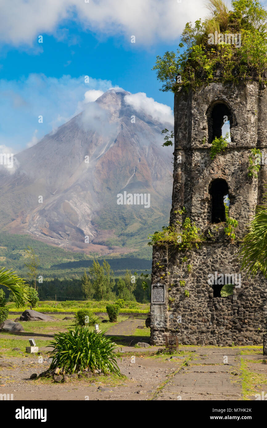 Mount Mayon Albay Philippines March 07, 2018 The Mayon Volcano, during ...