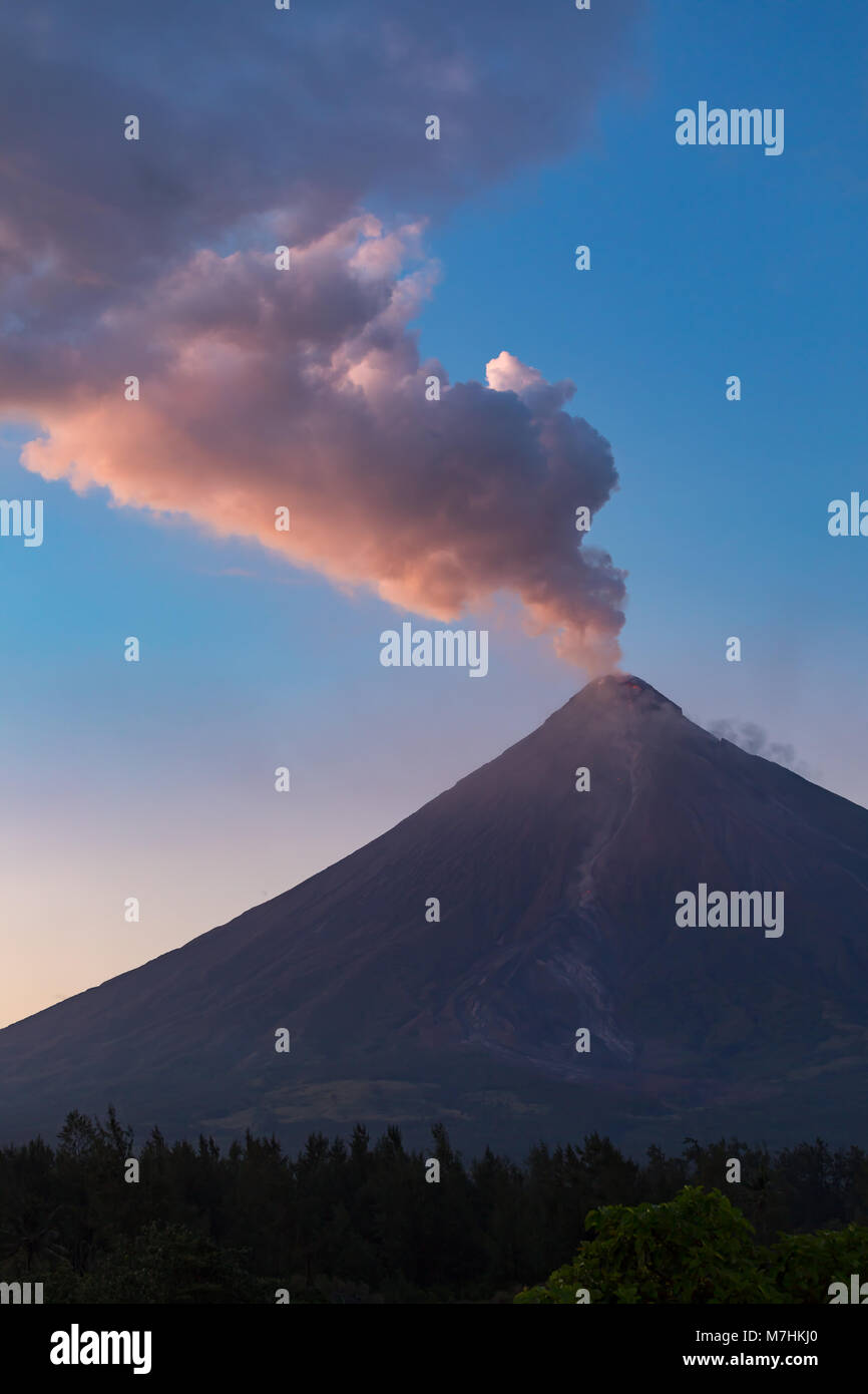 Mount Mayon Albay Philippines March 08, 2018 The Mayon Volcano, during ...