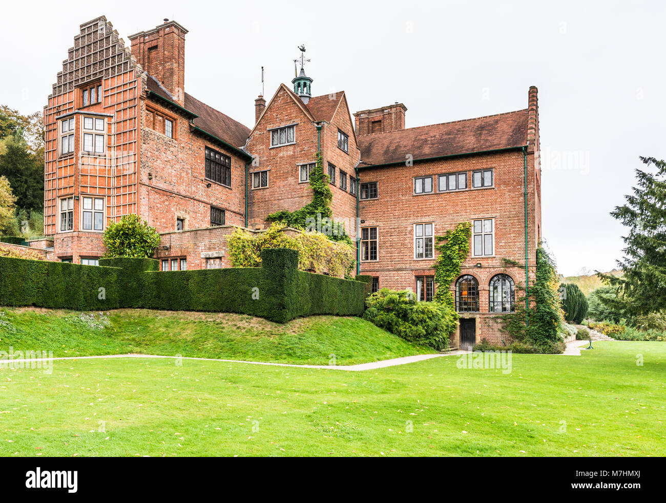 Winston churchill house hi-res stock photography and images - Alamy