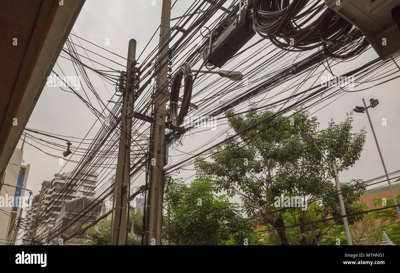 Crazy wiring in Bangkok Thailand Stock Photo - Alamy
