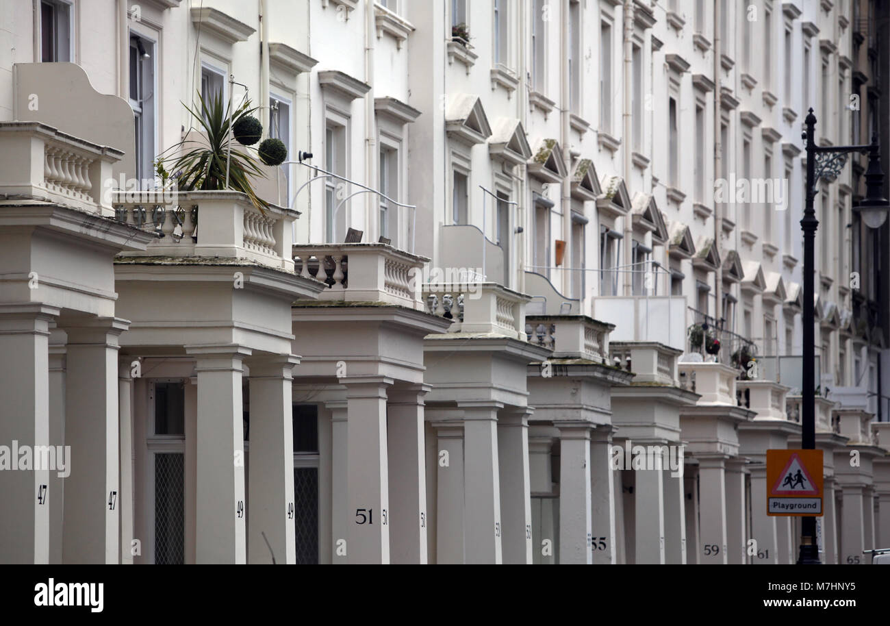 Pimlico houses hi-res stock photography and images - Alamy