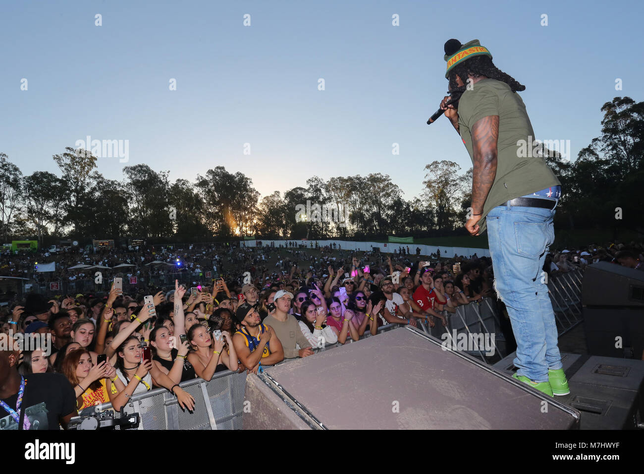 Wale rapper hi-res stock photography and images - Alamy