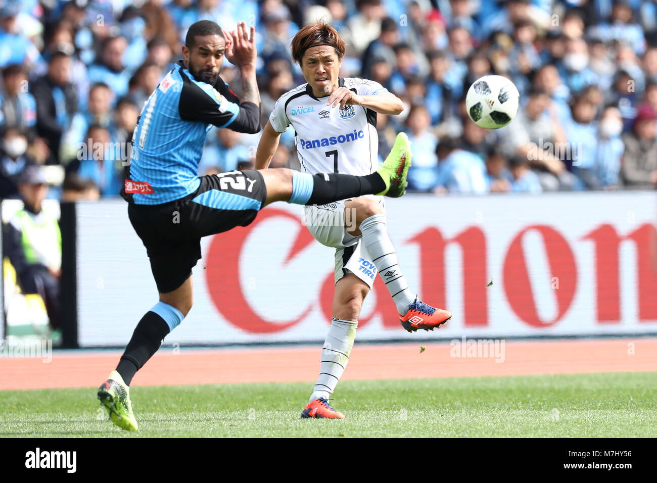 Kawasaki Todoroki Stadium, Kanagawa, Japan. 10th Mar, 2018. (L-R) Eduardo Neto (Frontale ...