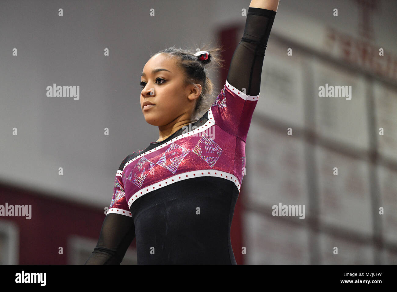 Philadelphia, Pennsylvania, USA. 9th Mar, 2017. Temple Owls gymnast ...