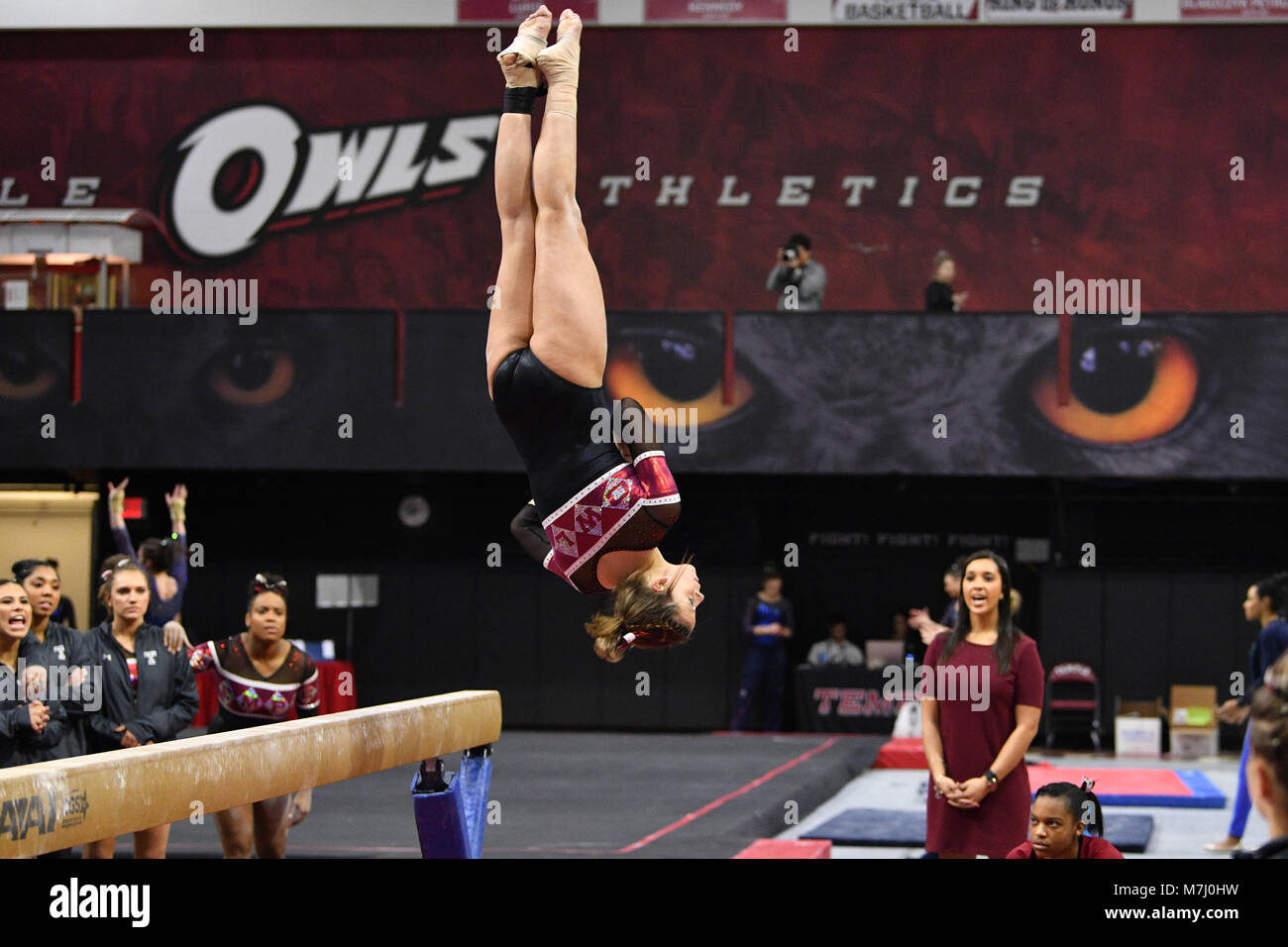 Philadelphia, Pennsylvania, USA. 9th Mar, 2017. Temple Owls gymnast ...