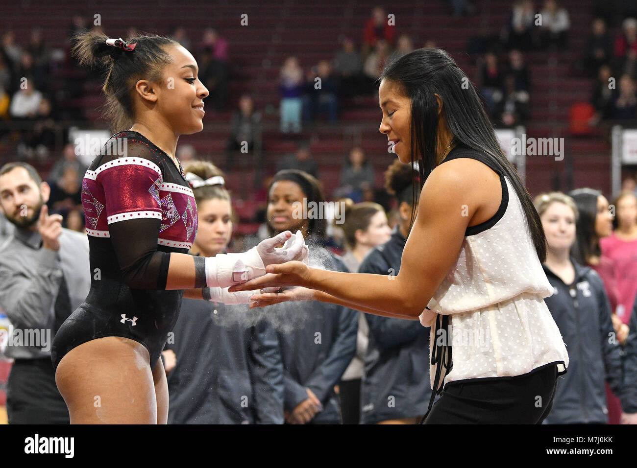 Philadelphia, Pennsylvania, USA. 9th Mar, 2017. Temple Owls head ...