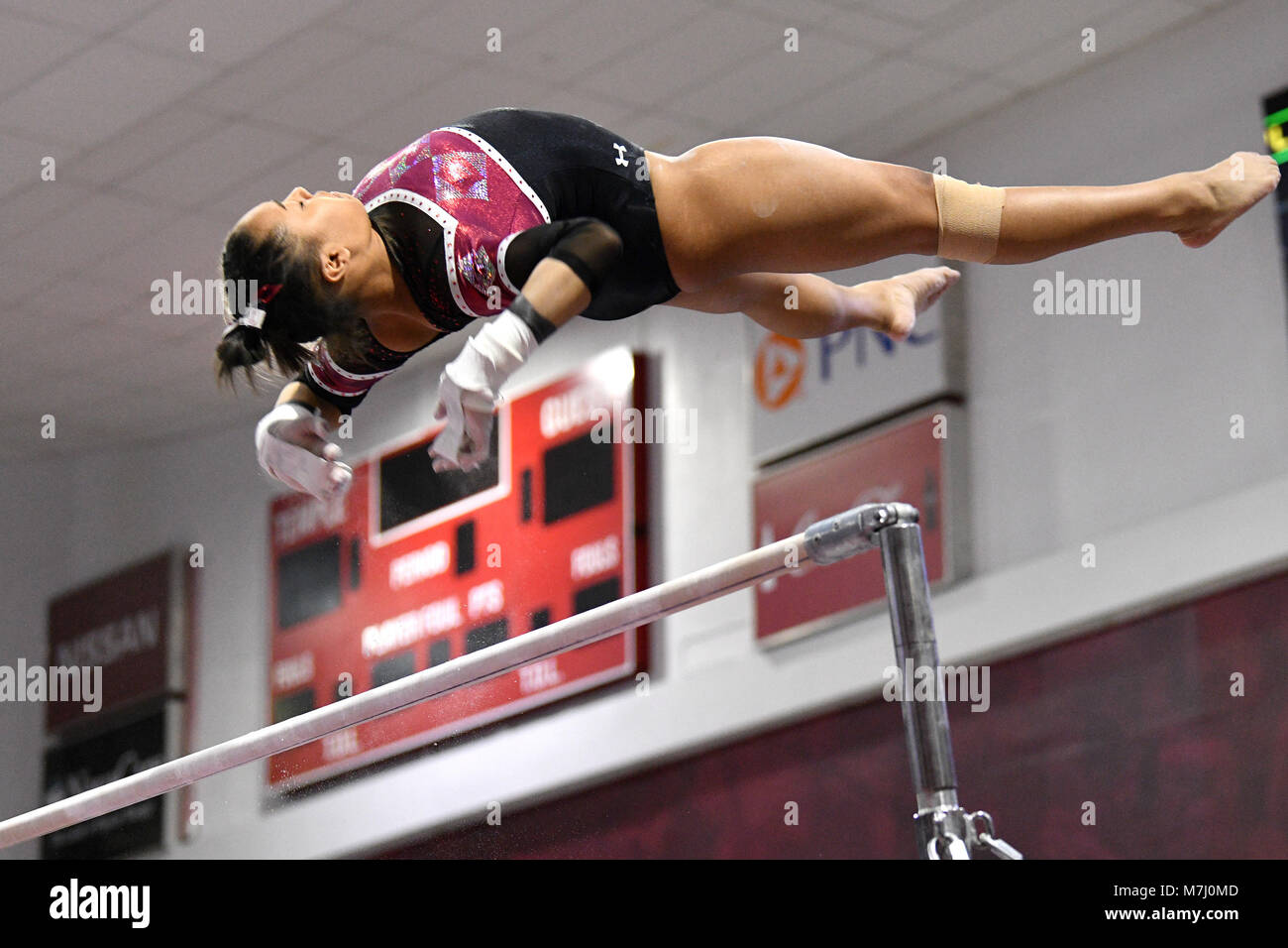 Philadelphia, Pennsylvania, USA. 9th Mar, 2017. Temple Owls gymnast ...