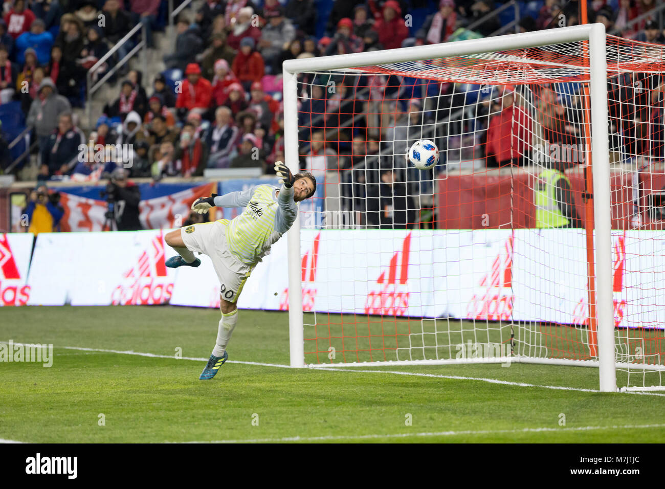 Harrison, New Jersey, USA. 10th March, 2018. Goalkeeper Jake Gleeson ...