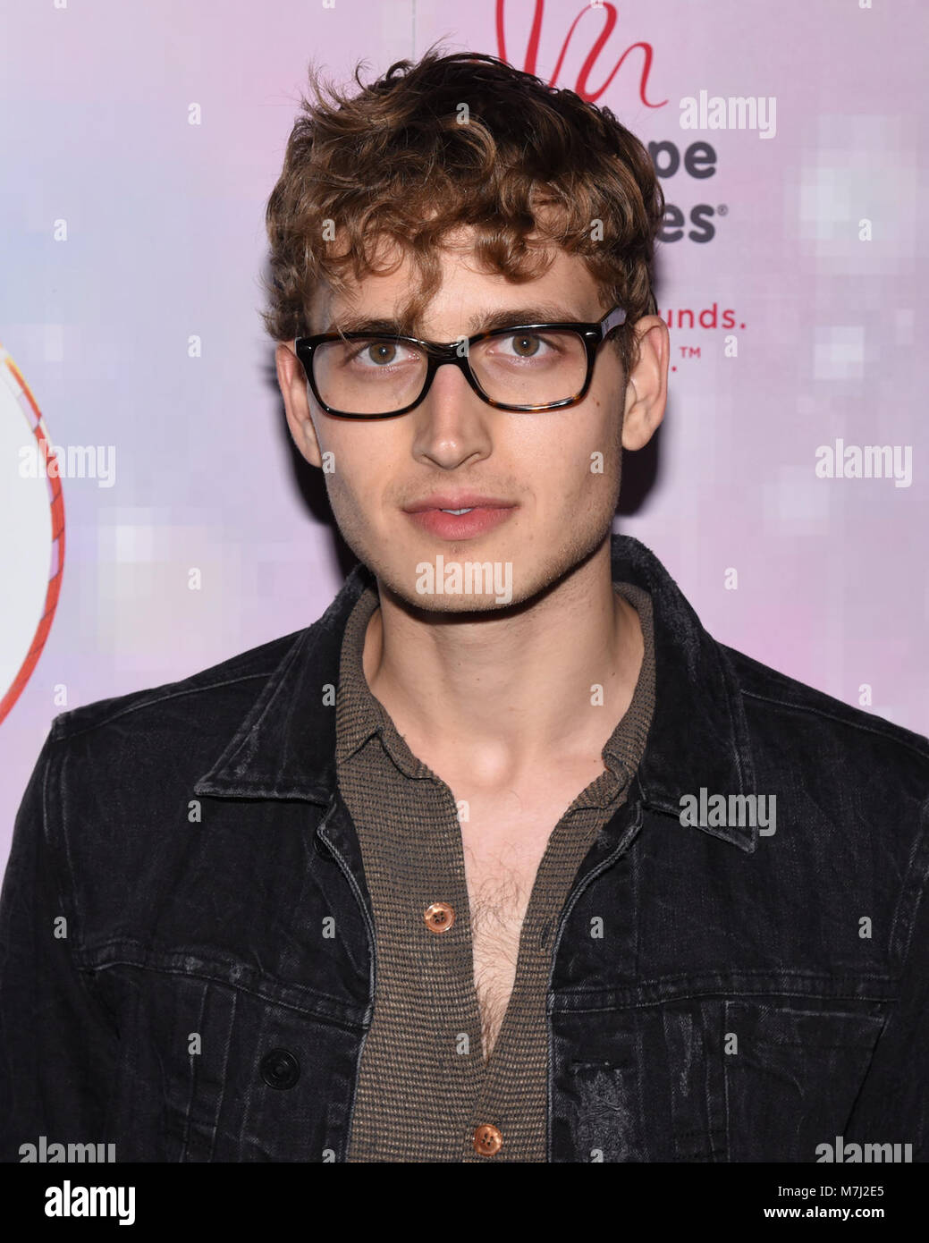 Los Angeles, California, USA. 10th Mar, 2018. ANDREW LOWE attends Shane ...