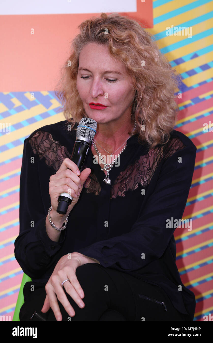 Tahaab rais hi-res stock photography and images - Alamy