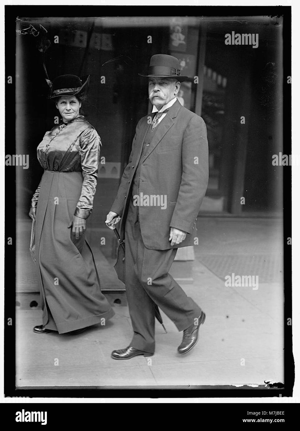 Mrs ewing Black and White Stock Photos & Images - Alamy