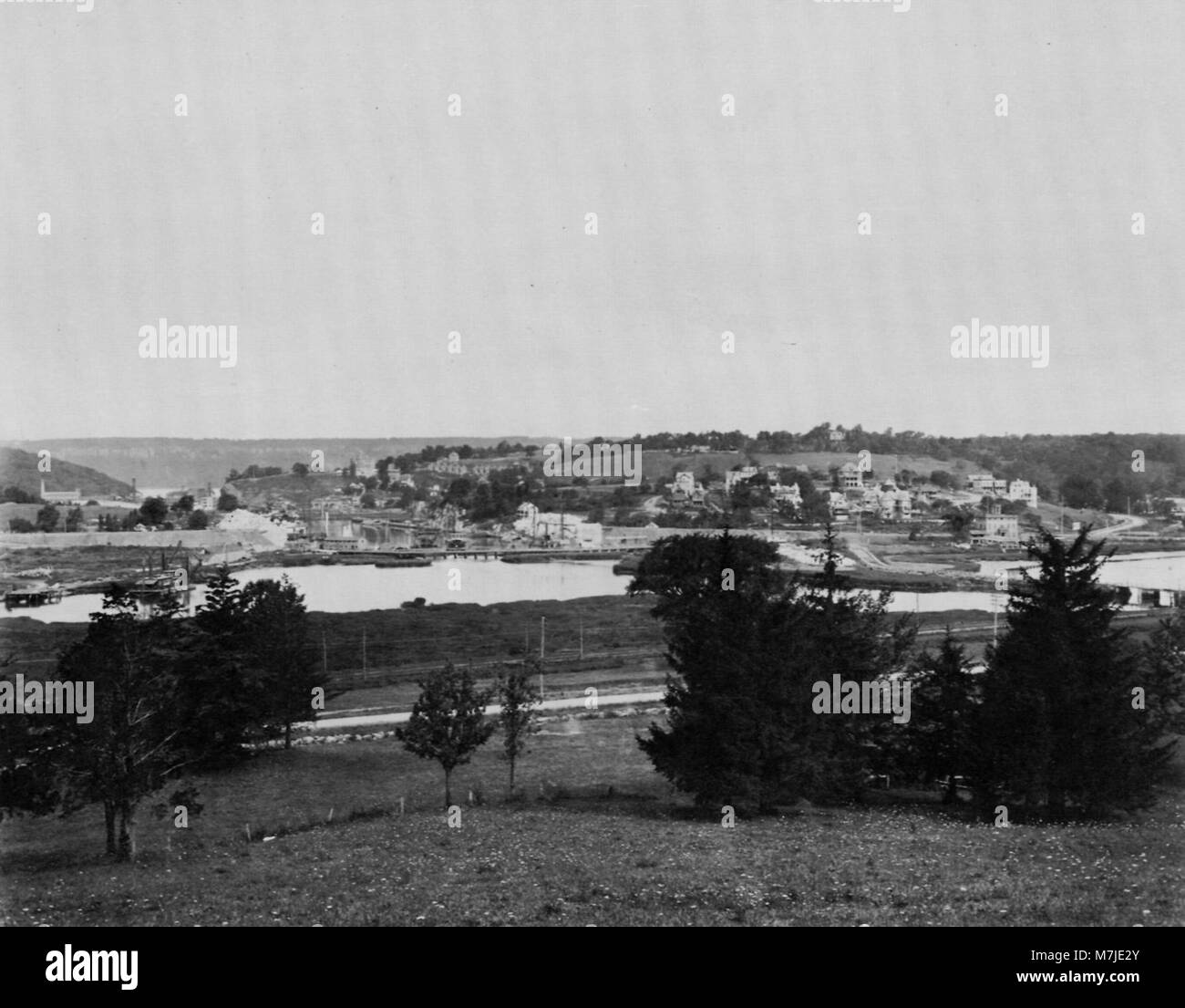 A photograph of the Harlem River by Edward Wenzel, showcasing the river ...