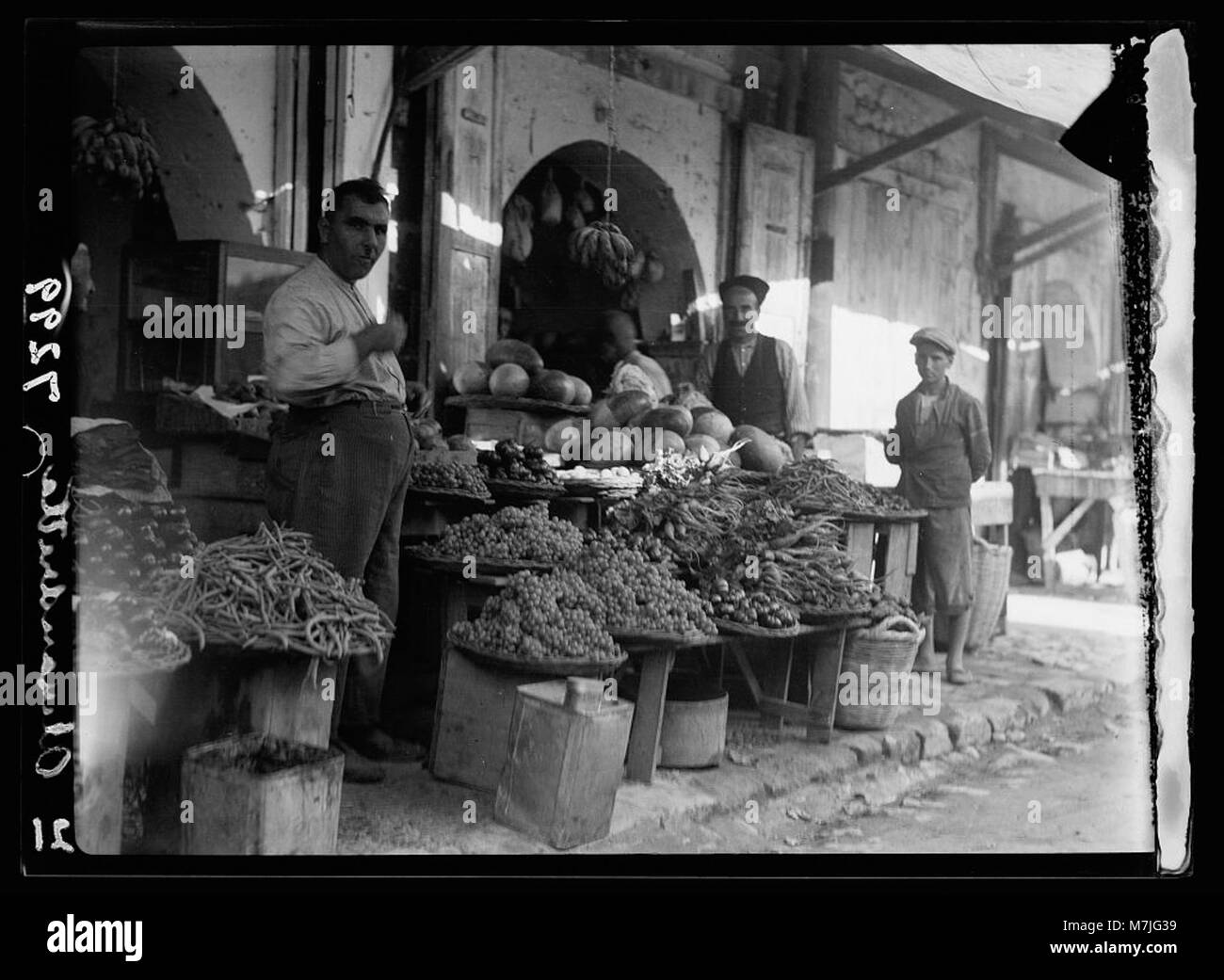 Turkish stand Black and White Stock Photos & Images - Alamy