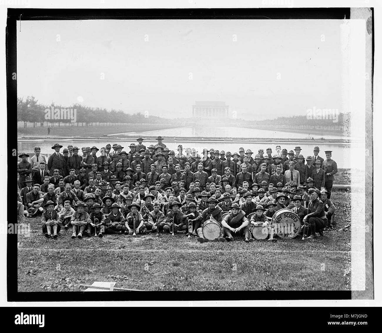 Boy scouts memorial Black and White Stock Photos & Images - Alamy
