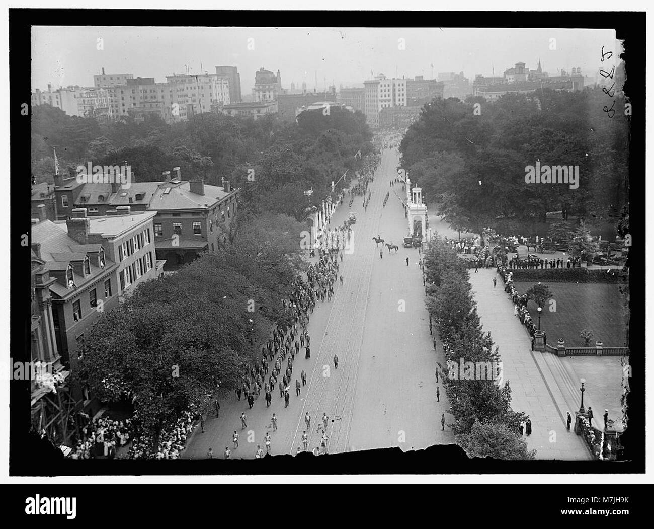 The Confederate Reunion Parade was a commemorative event for former ...