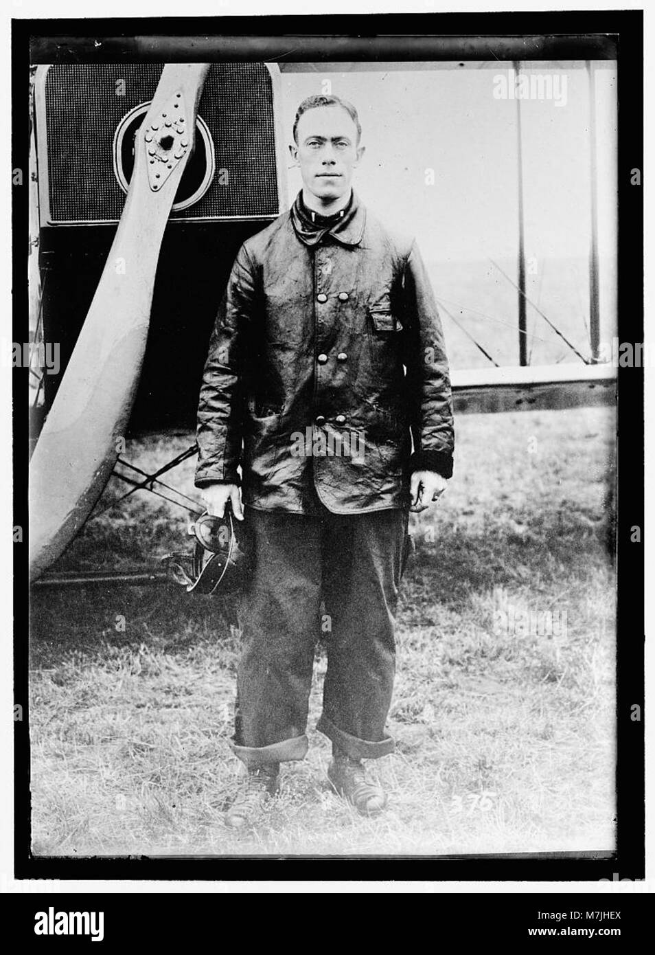 Herbert dargue hi-res stock photography and images - Alamy