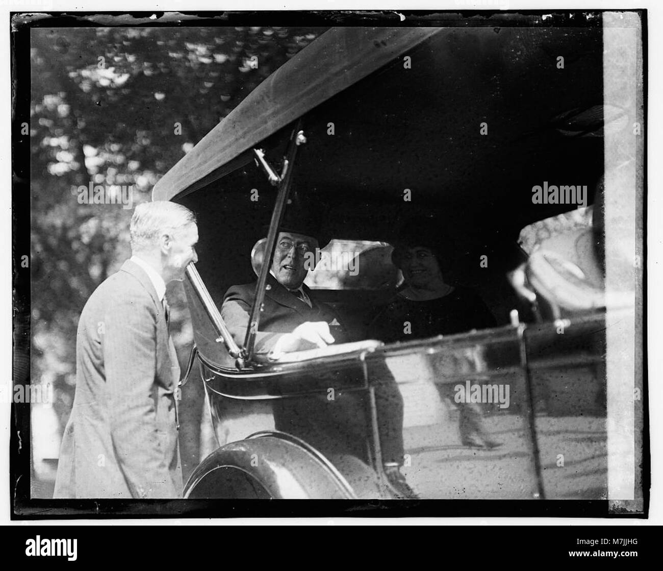 A photograph of President Warren G. Harding's funeral, capturing the ...