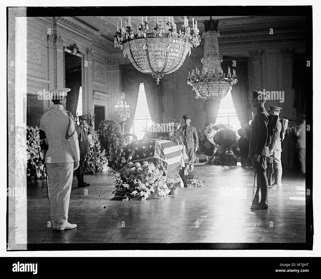 A photograph of the funeral of President Warren G. Harding, showing the ...
