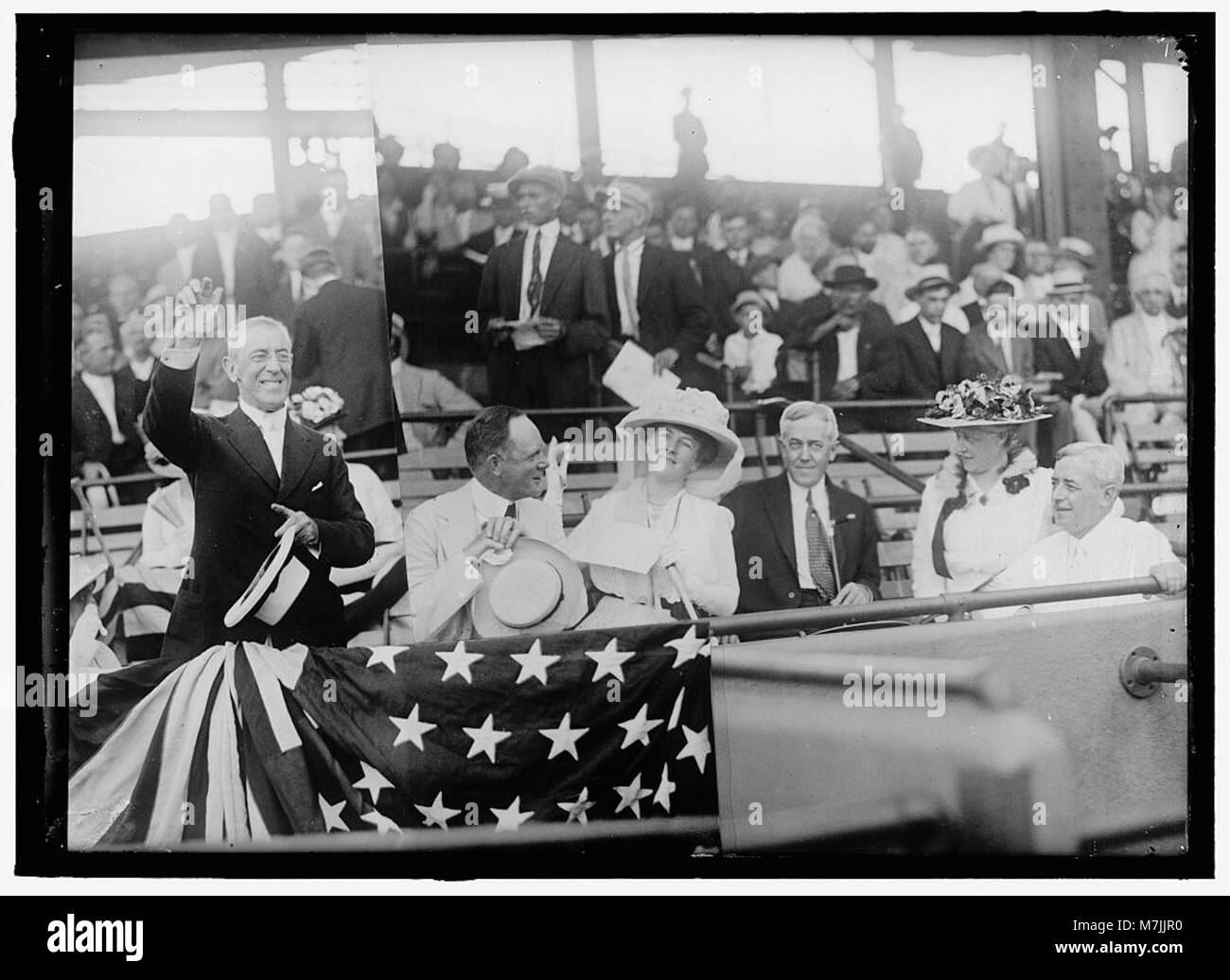 Mr and mrs wilson hi-res stock photography and images - Alamy