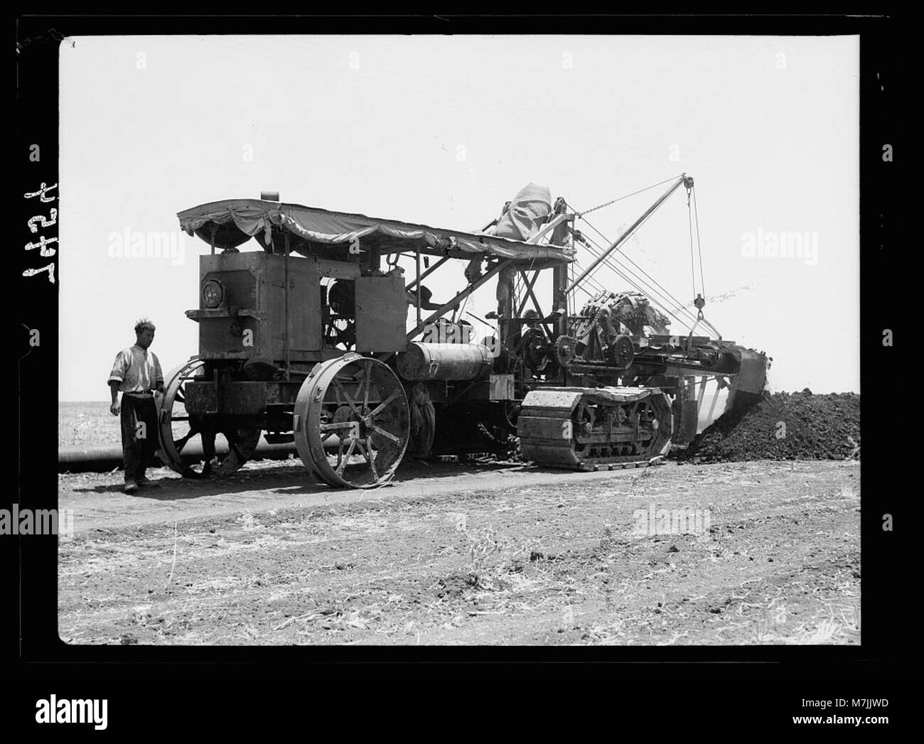Historical trench digger hi-res stock photography and images - Alamy