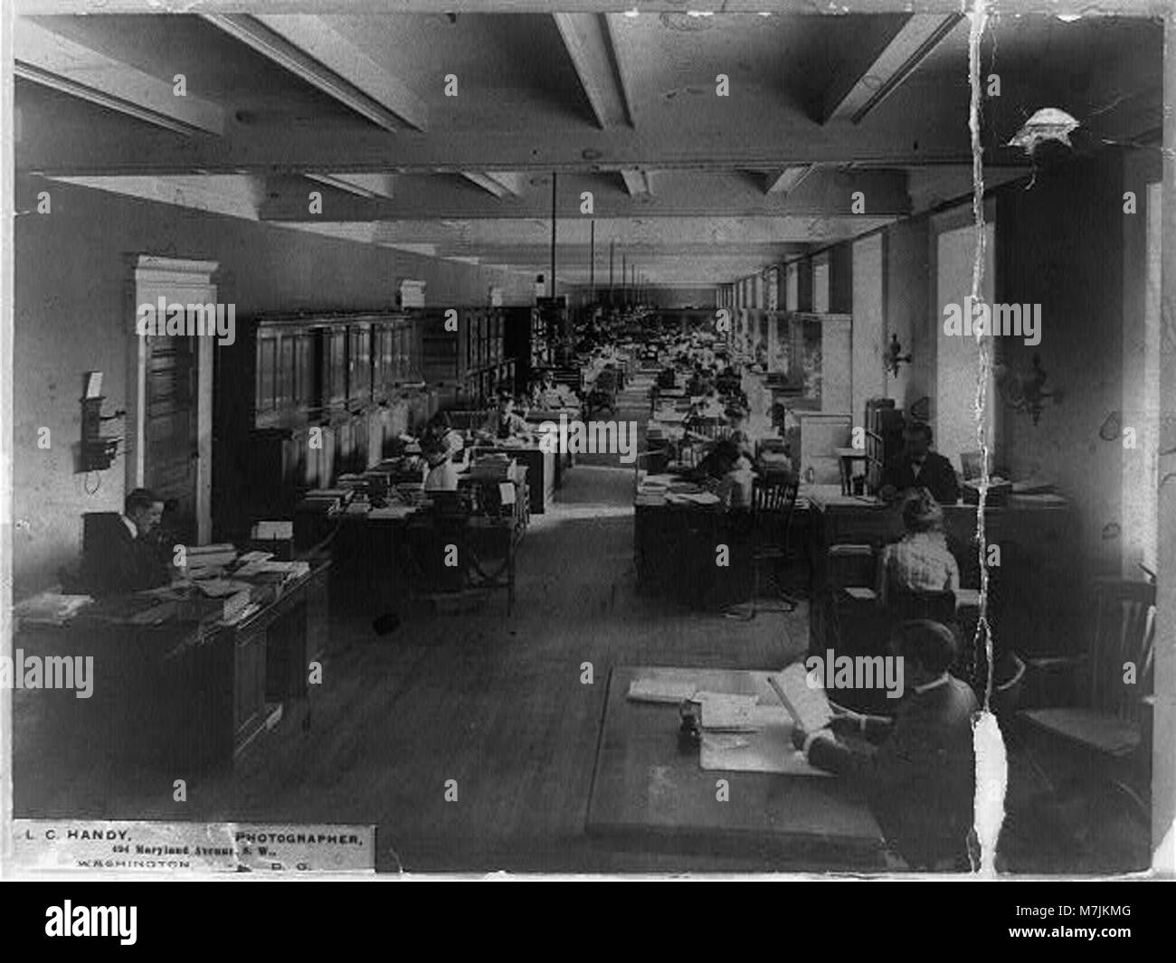 Large government building in Black and White Stock Photos & Images - Alamy