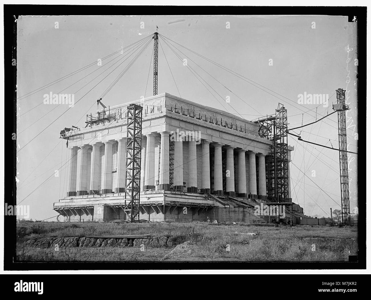 Lincoln memorial under construction hi-res stock photography and images ...