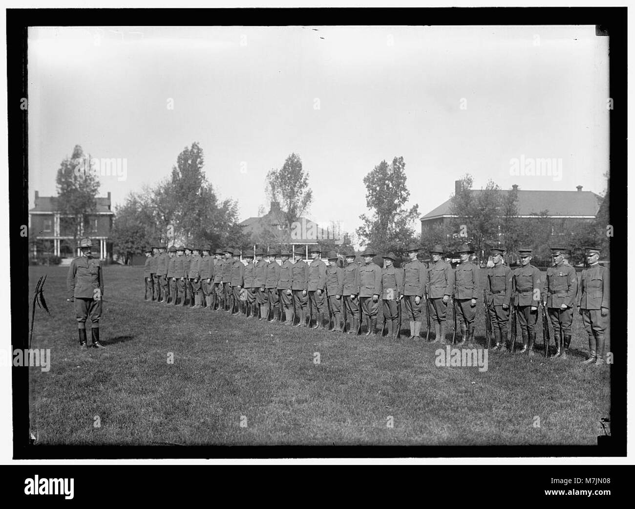 Men from Washington, D.C., are shown training at the Plattsburg Reserve ...