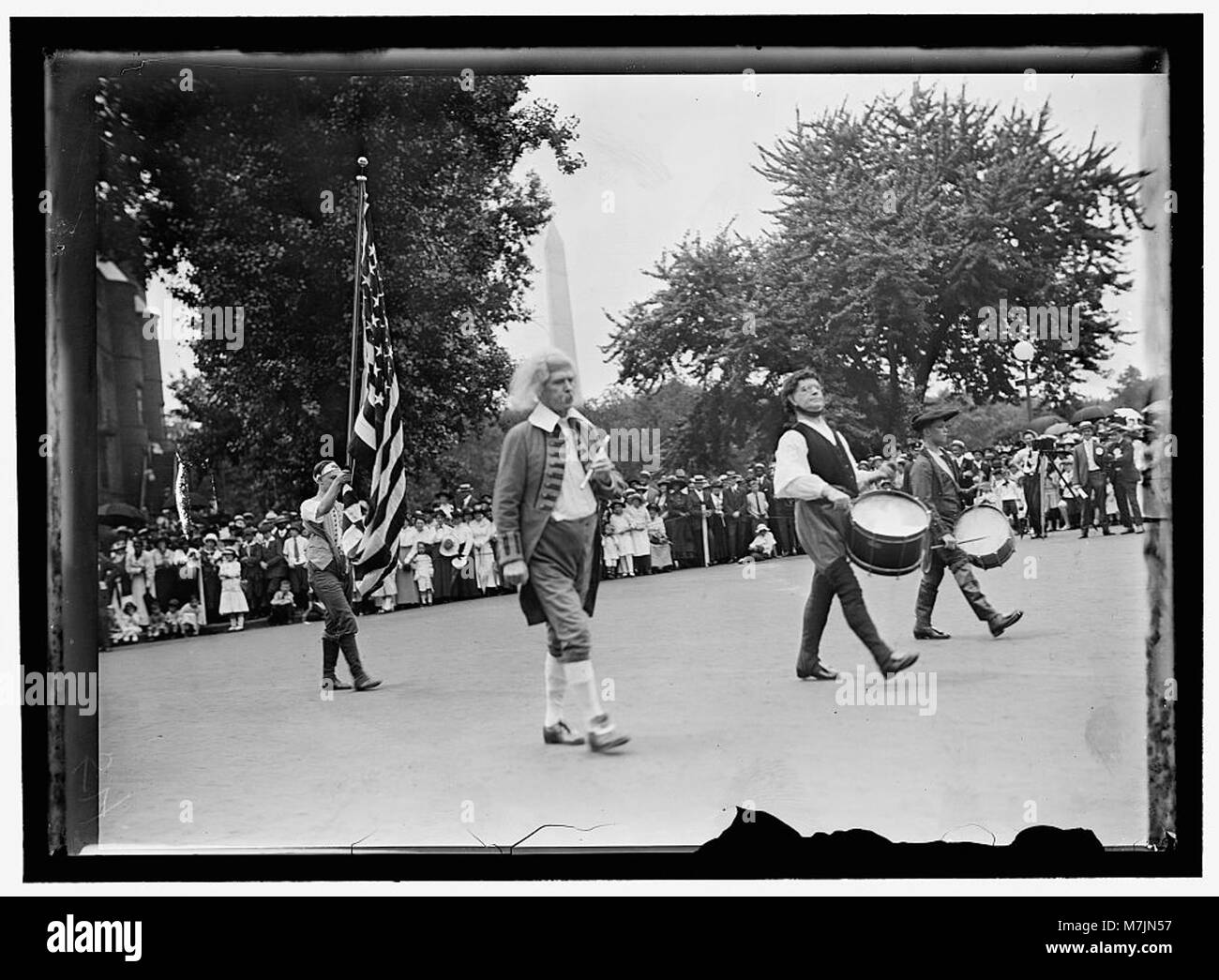 76 parade hi-res stock photography and images - Alamy