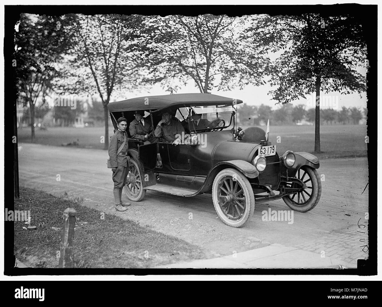 Red cross motor corps hi-res stock photography and images - Alamy