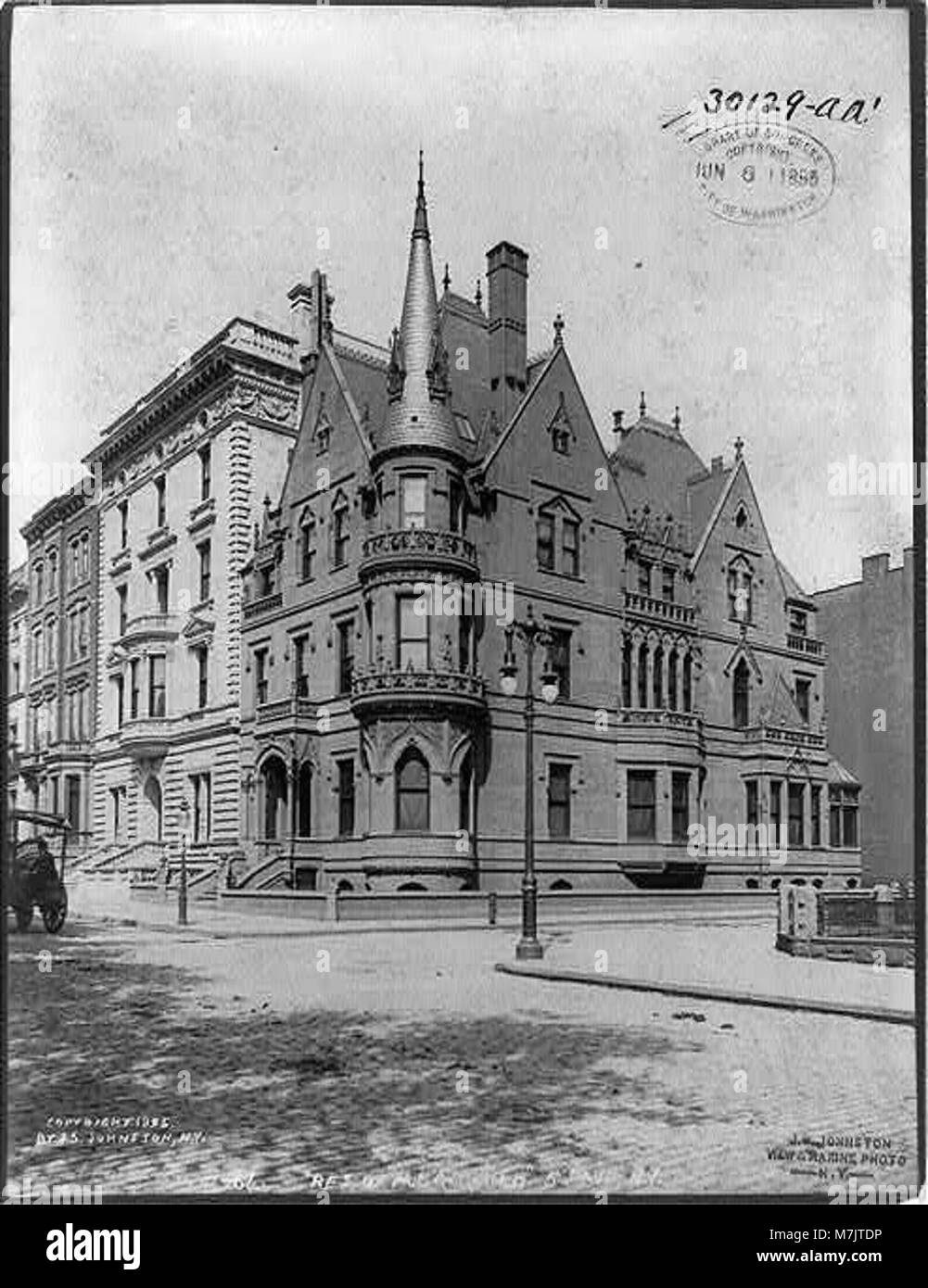 Elite residential Black and White Stock Photos & Images - Alamy