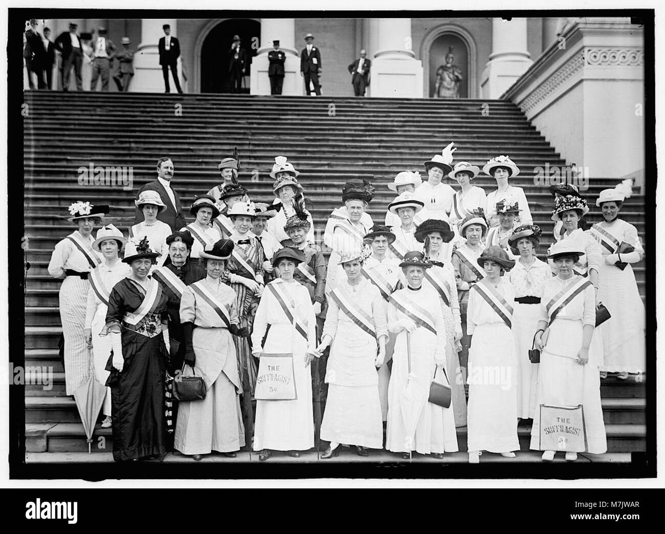WOMAN SUFFRAGE. SUFFRAGETTES AT CAPITOL LCCN2016865707 Stock Photo - Alamy