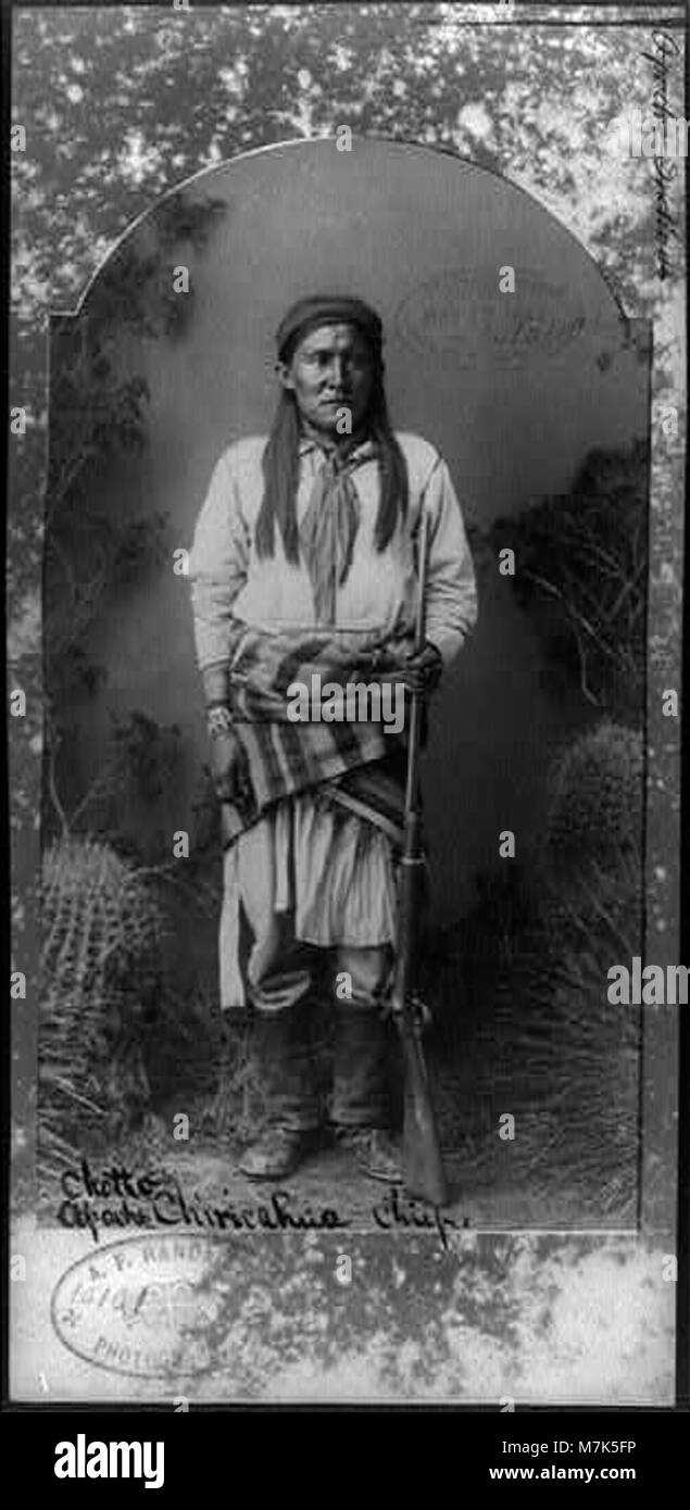 Chatto, Apache Chiricahua chief LCCN2002715253 Stock Photo - Alamy