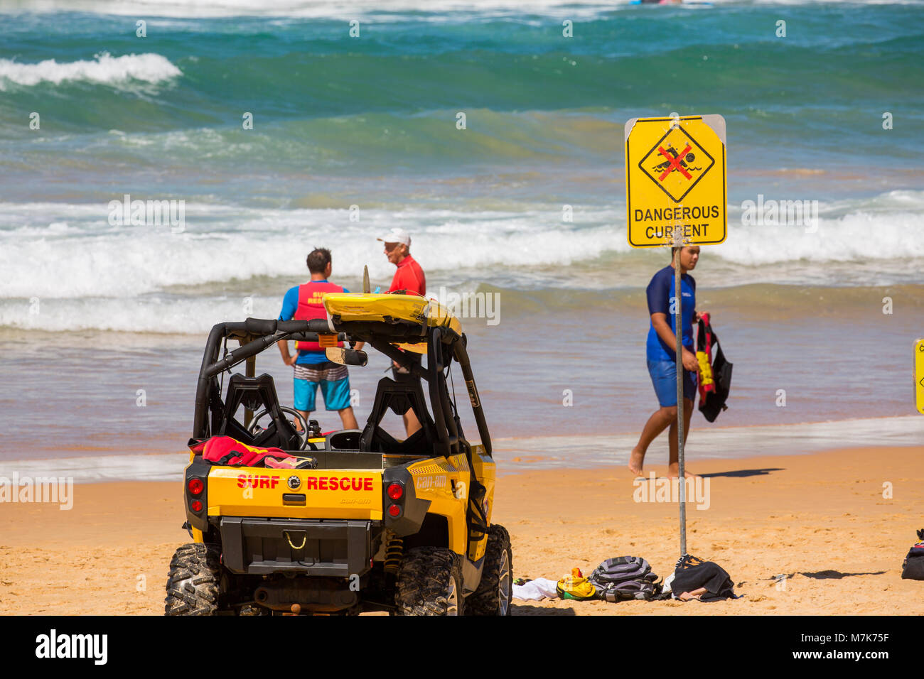 Lifesavers beach buggy hi-res stock photography and images - Alamy