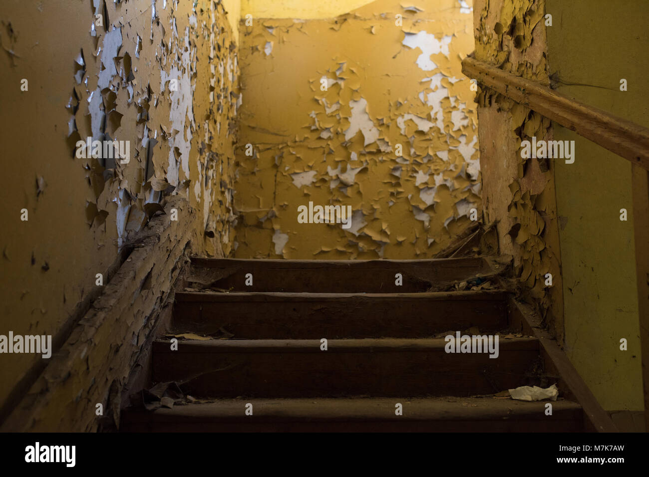 Neglected house interiors hi-res stock photography and images - Alamy