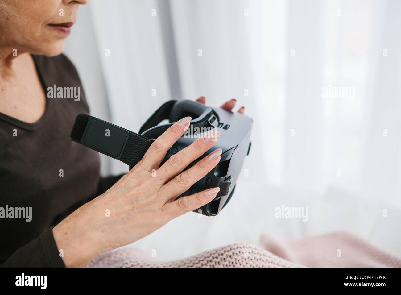 Digital technologies older people hi-res stock photography and images ...