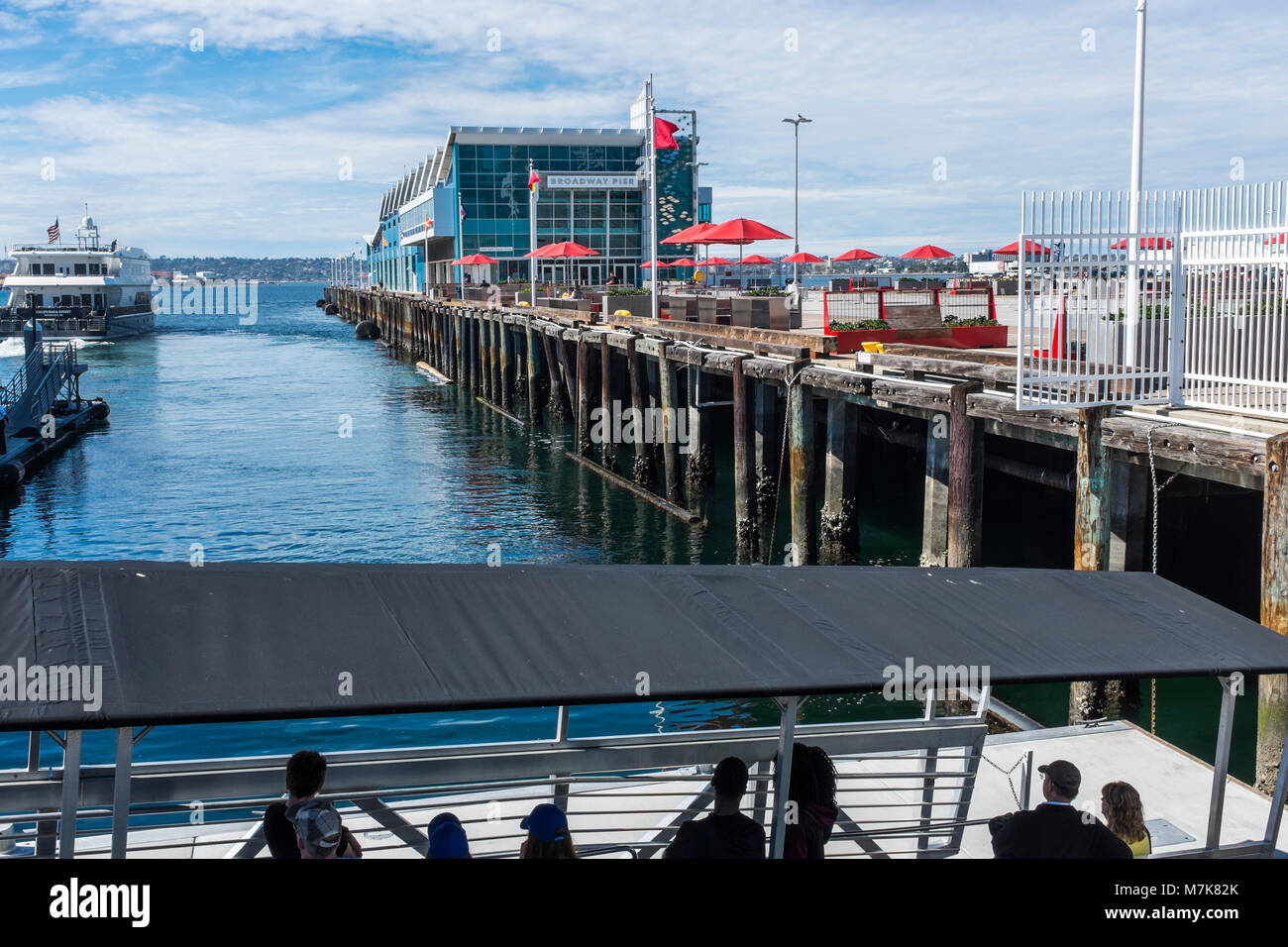 SAN DIEGO, CALIFORNIA, USA - Coronado Broadway Pier on the waterfront ...
