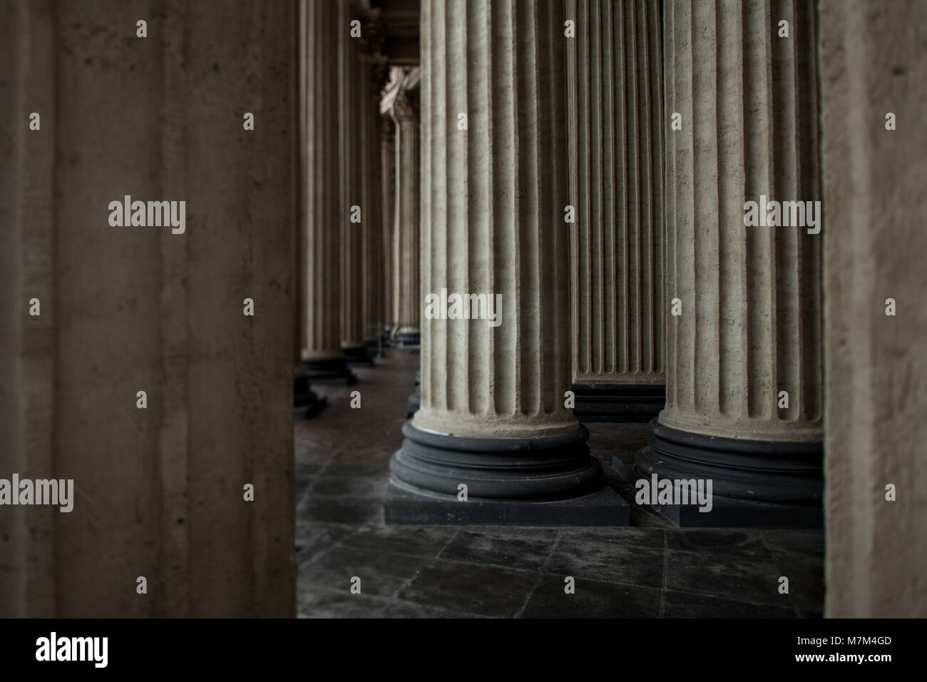 Huge column or columns hi-res stock photography and images - Alamy