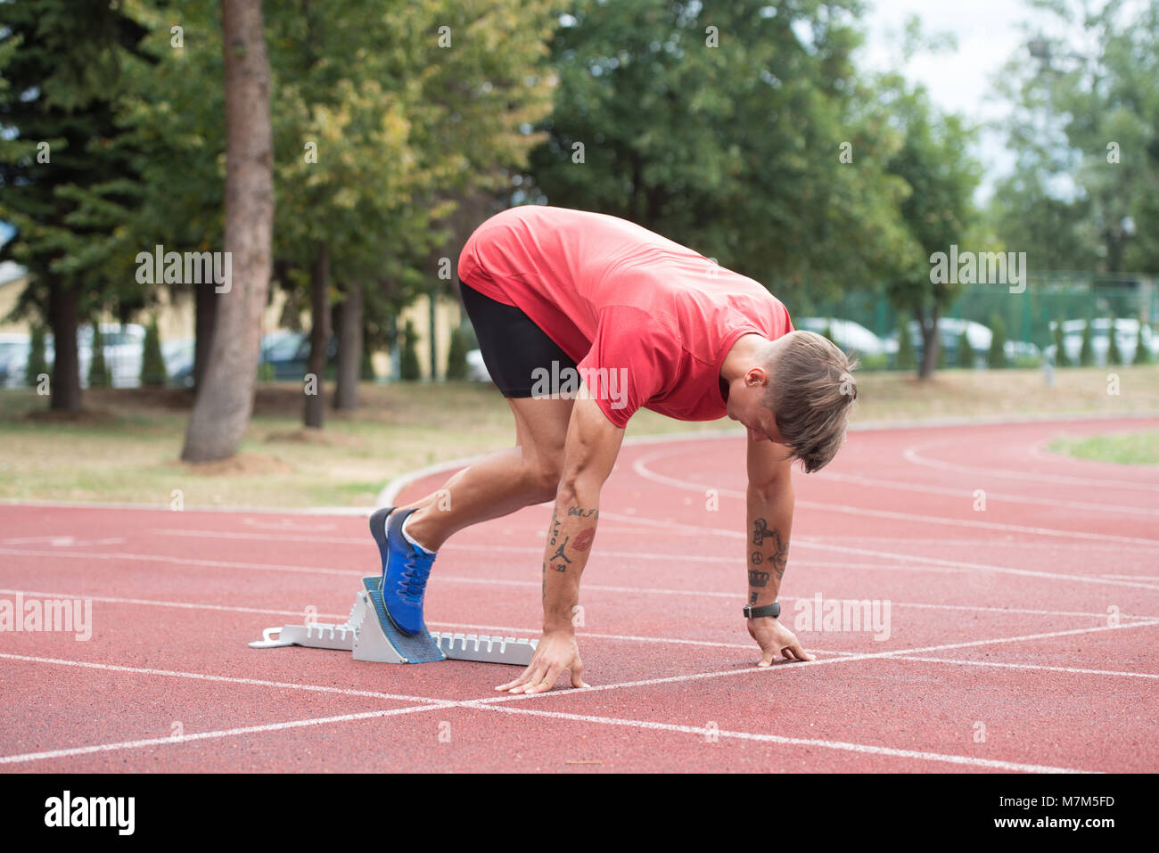 Olympic track start hi-res stock photography and images - Alamy