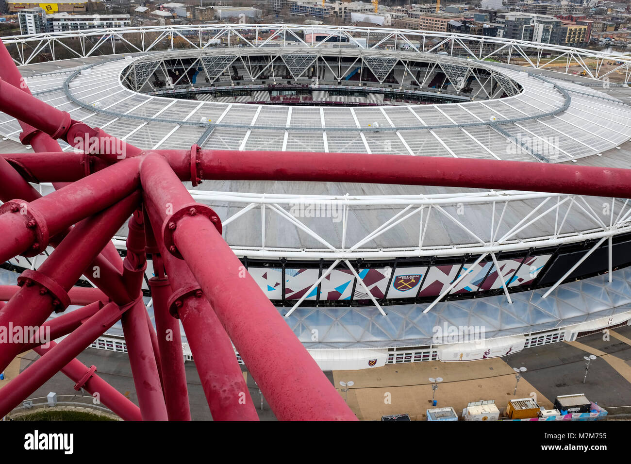 West ham olympic park stadium aerial hi-res stock photography and ...