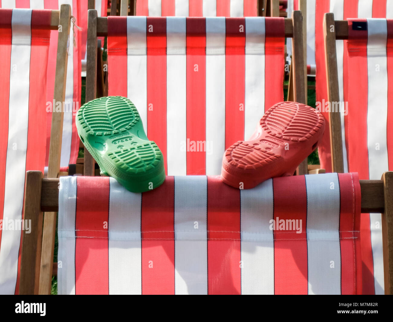 Mismatched shoes hi-res stock photography and images - Alamy