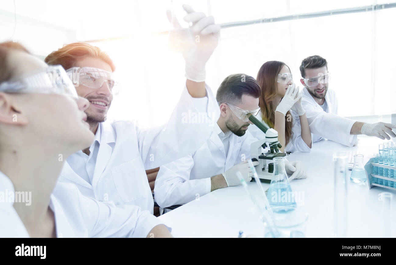 young microbiologists working in the laboratory Stock Photo - Alamy