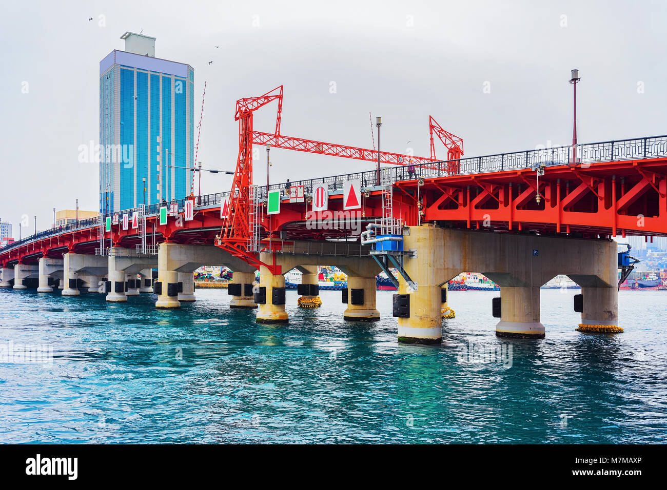 Bridge port in busan hi-res stock photography and images - Alamy