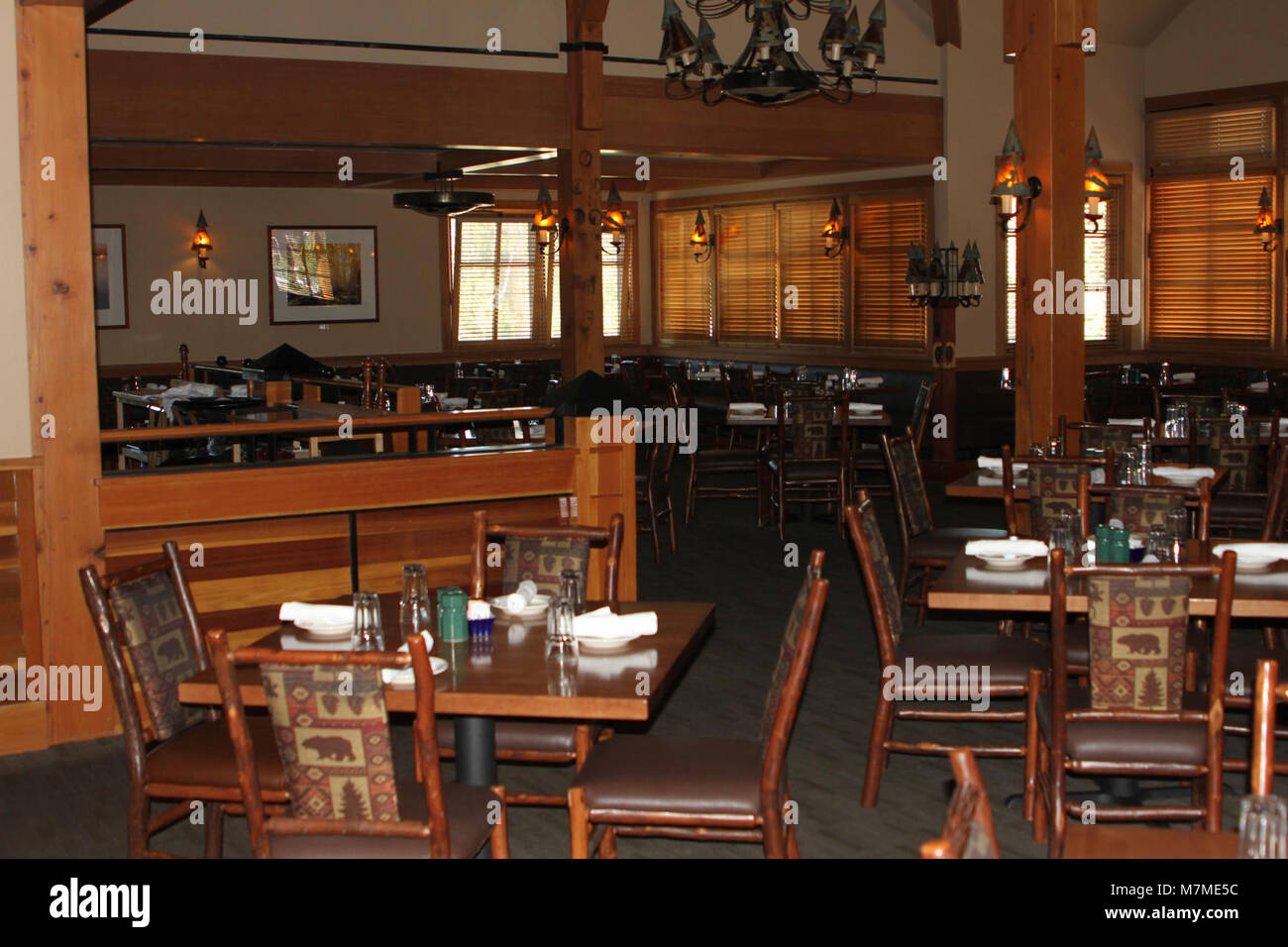 Old Faithful Snow Lodge, dining room Old Faithful Snow Lodge, dining ...