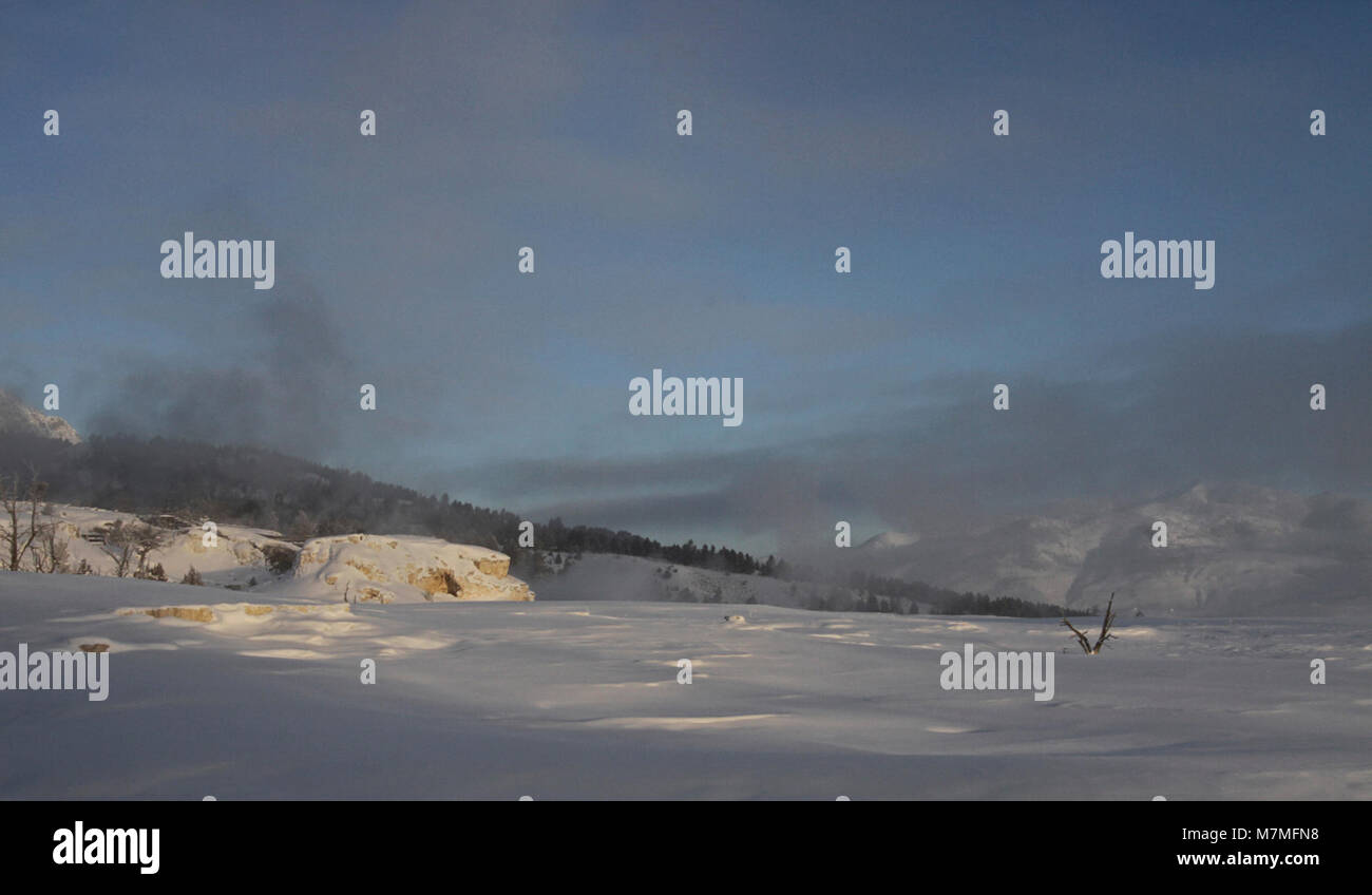 Main Terrace Main Terrace at Mammoth Hot Springs Stock Photo - Alamy