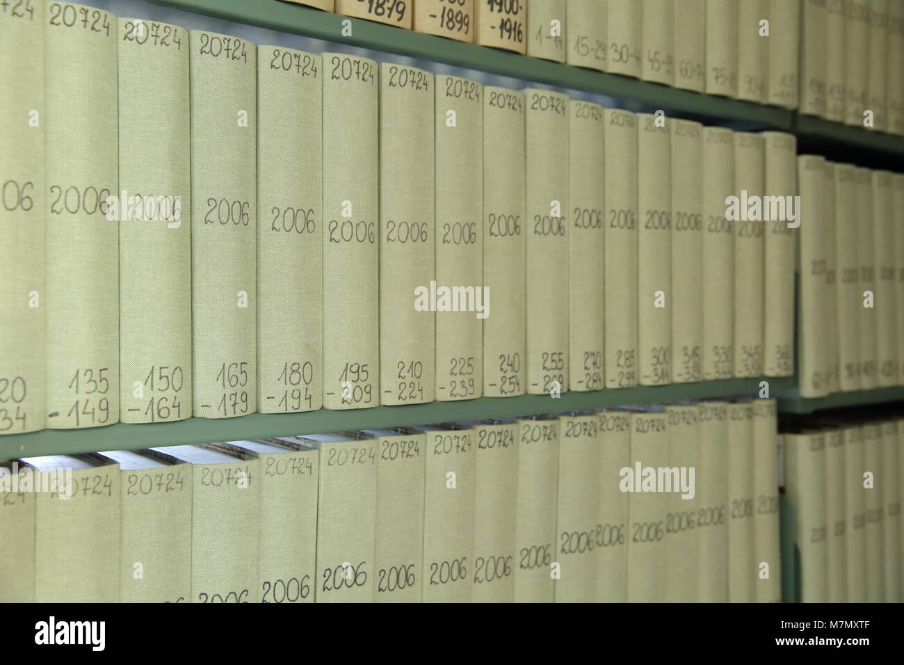 Storage rooms with bookshelves in a large library Stock Photo - Alamy