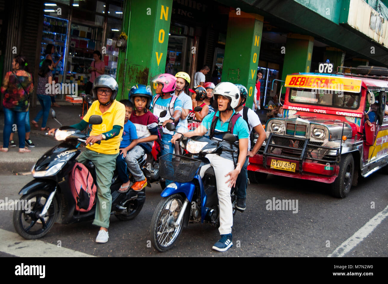 Road traffi hi-res stock photography and images - Alamy