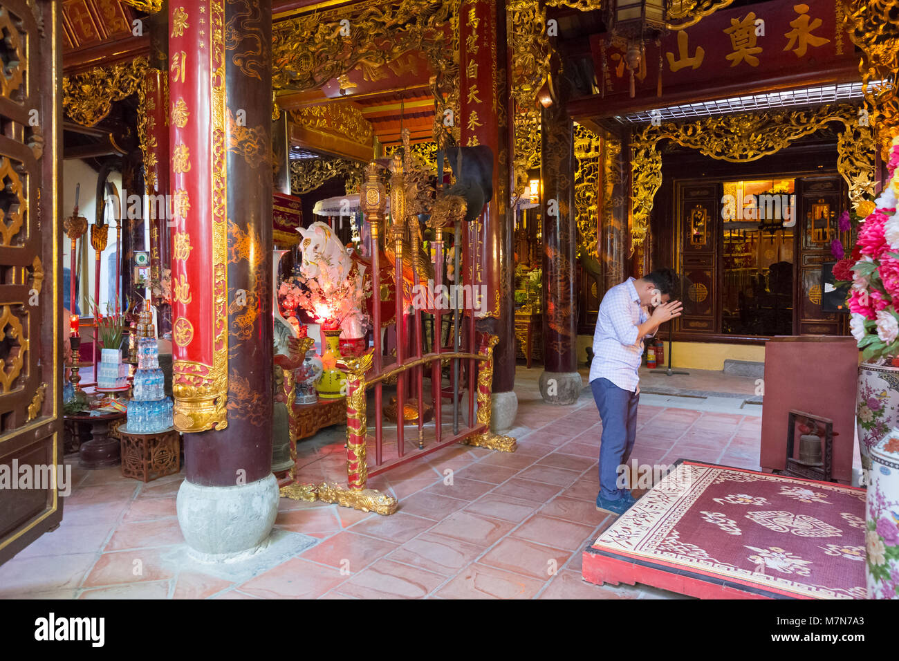 Bach Ma temple, Hanoi, Vietnam Stock Photo - Alamy