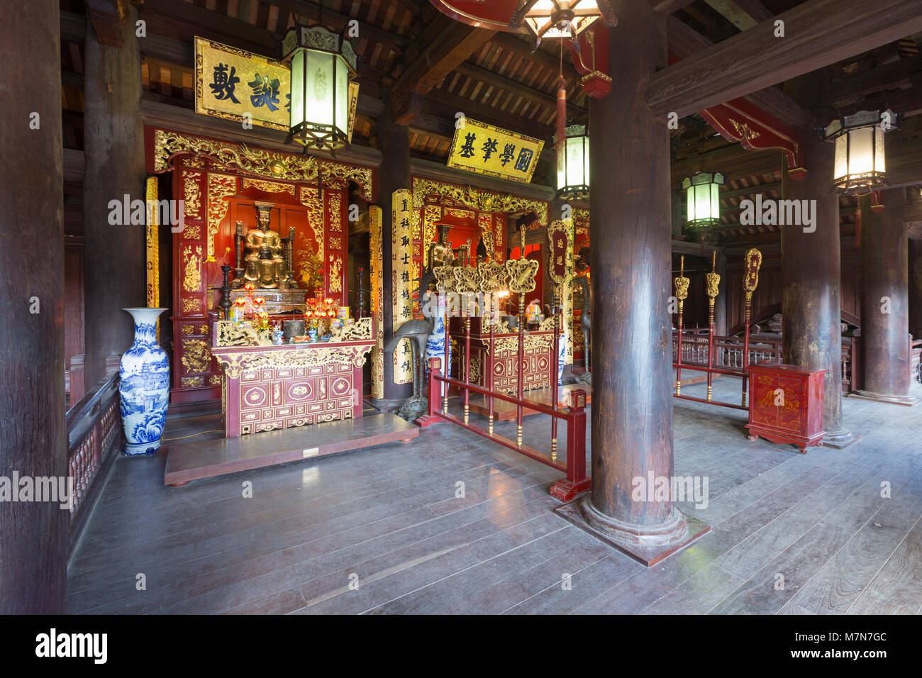 Shrine dedicated to the emperors of the Ly dinasty, temple of ...